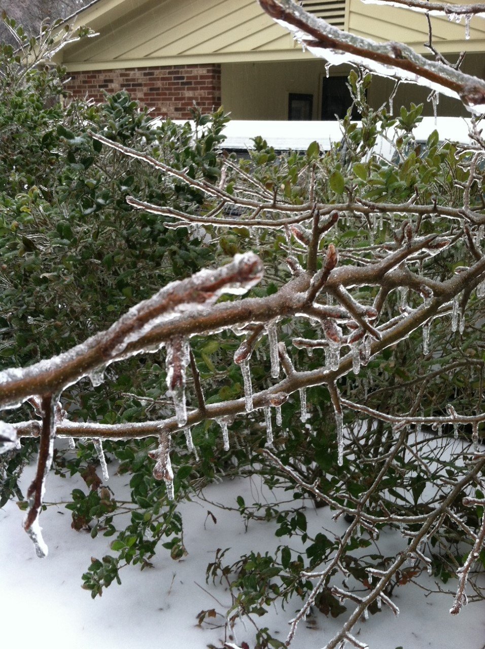 Winter storm heads toward region prompting 'state of emergency' orders ...