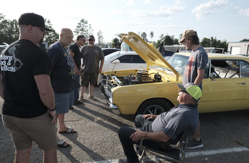 Photojournalism: Saturday night at the Carolina Dragway - The Augusta Press